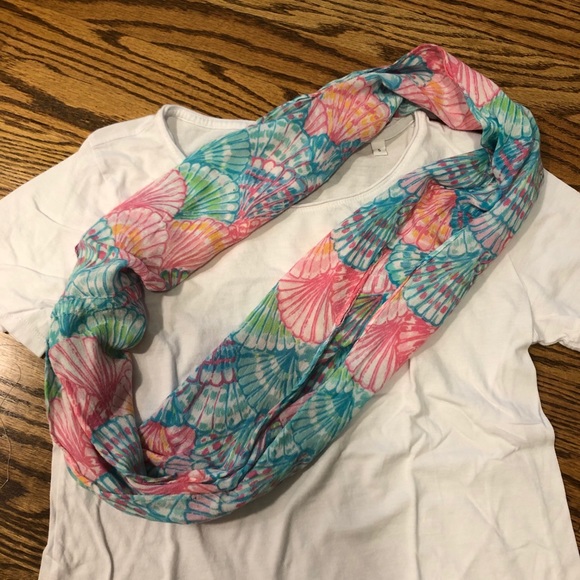Lilly Pulitzer | Accessories | Lilly Pulitzer Infinity Scarf | Poshmark
